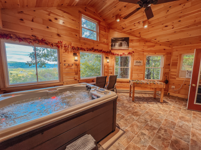 Ash Ridge Cabins - Hocking Hills Cottages and Cabins