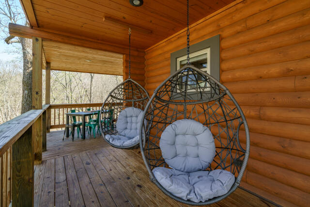 Canopy Ridge Cabins - Hocking Hills Cottages and Cabins