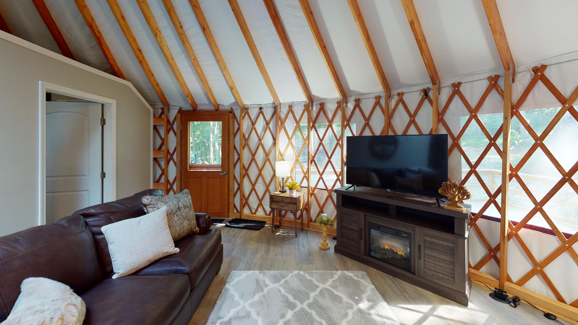 Hocking Hills Yurts Cabins - Hocking Hills Cottages and Cabins