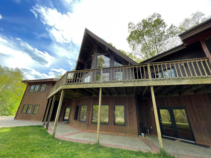 1st Choice Lodging - Hocking Hills Cottages and Cabins