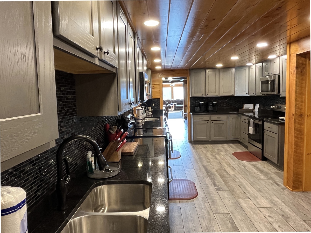 The Western Lodge by Woodland Ridge Lodging