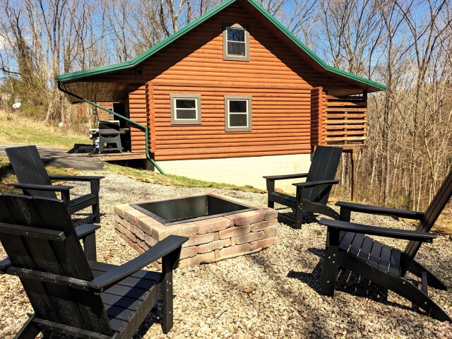 Canopy Ridge Cabins - Hocking Hills Cottages and Cabins