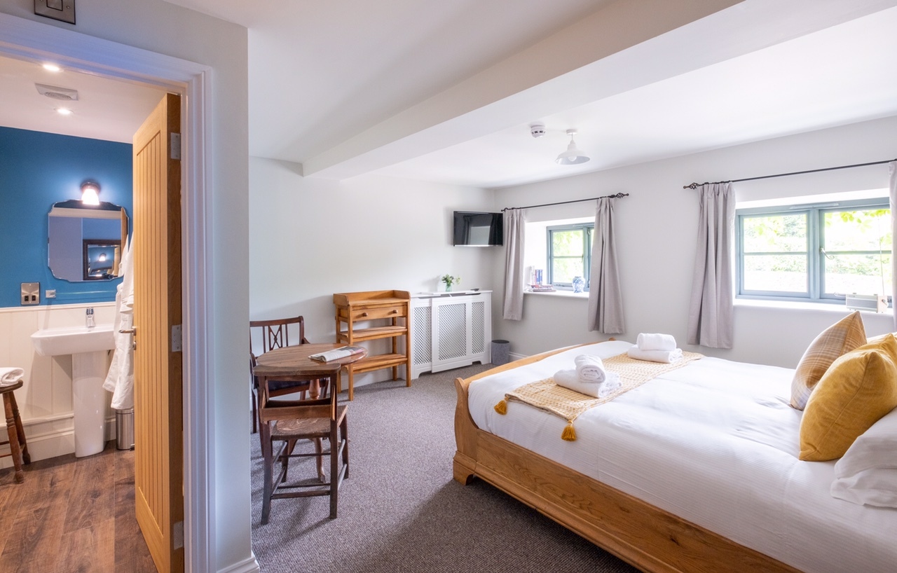 The Bell At Sapperton, Cirencester | Rooms