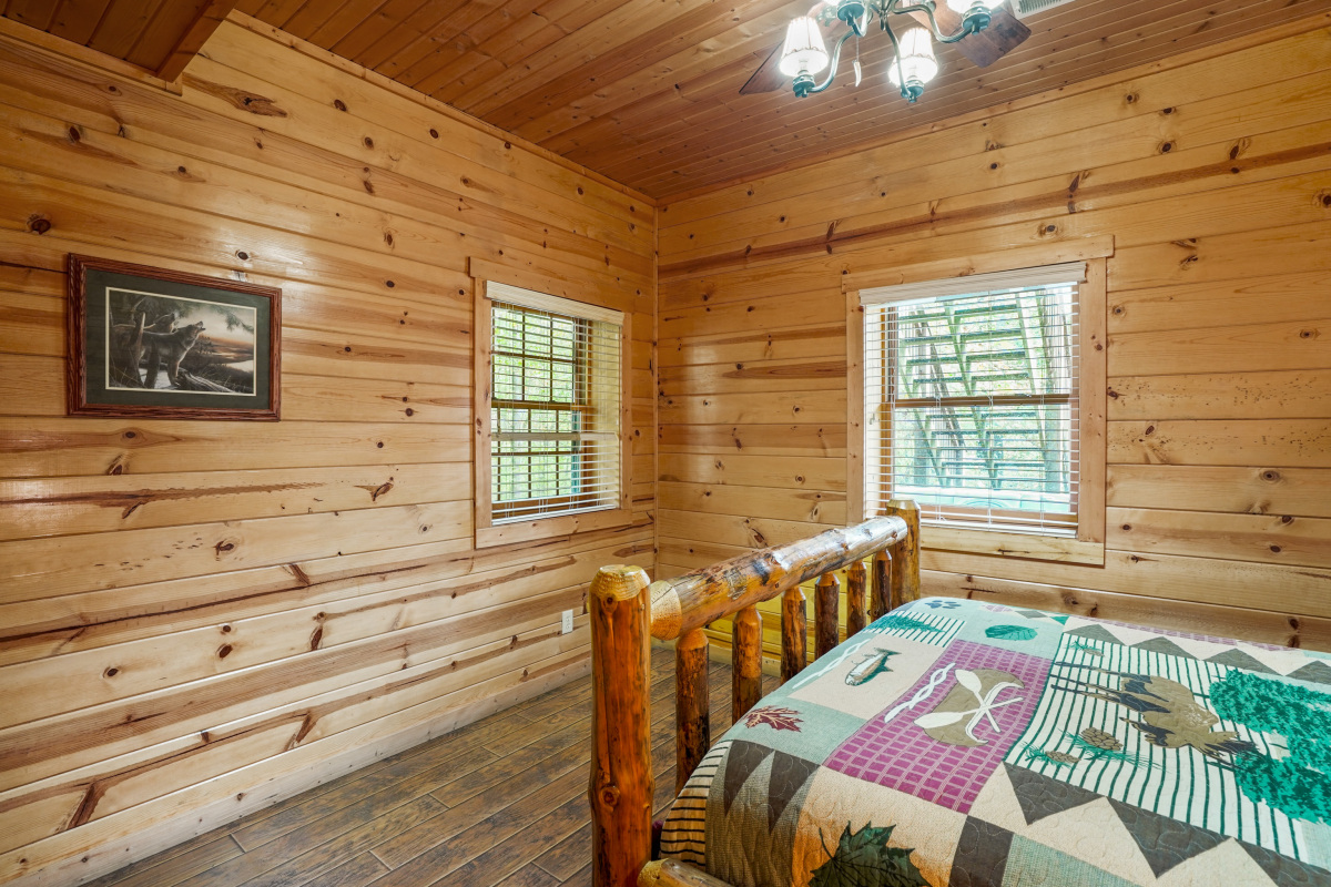 Sieri Glen Cabin by Book Hocking