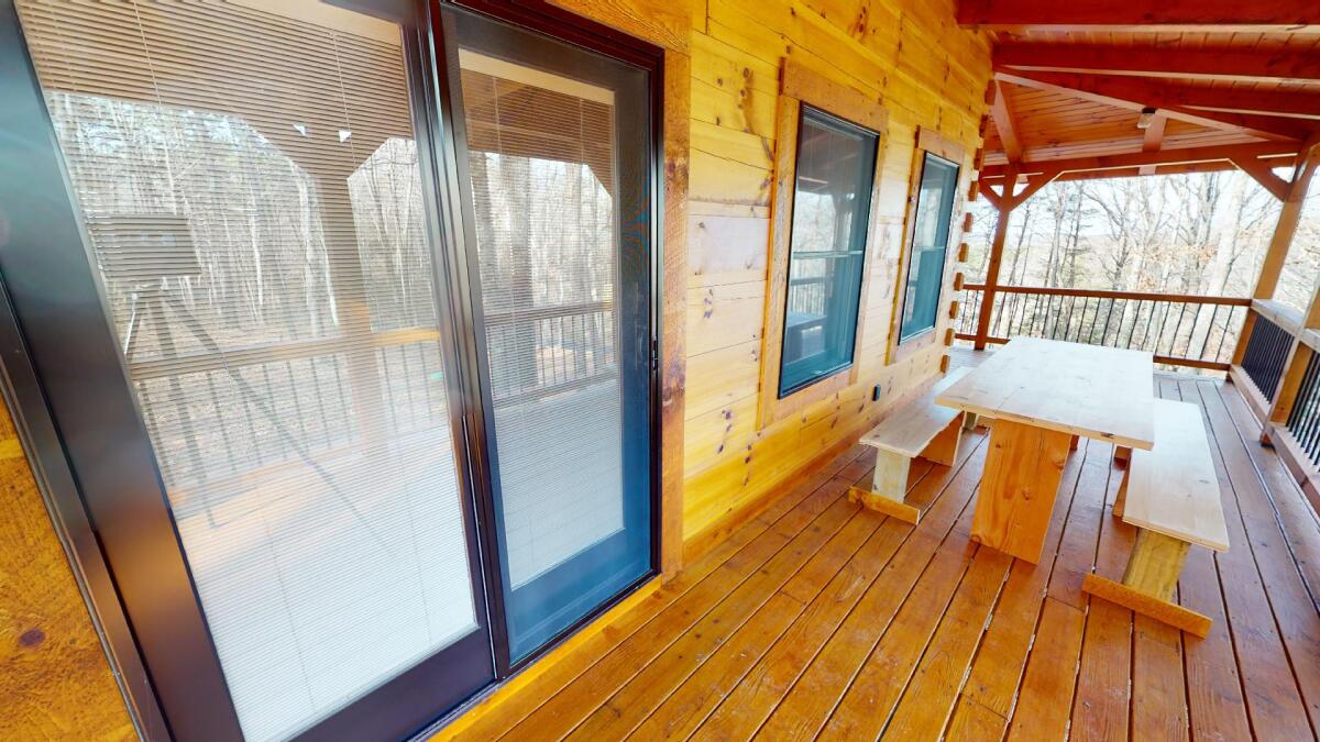 Sunset Ridge Cabin by Sunset Ridge Cabin