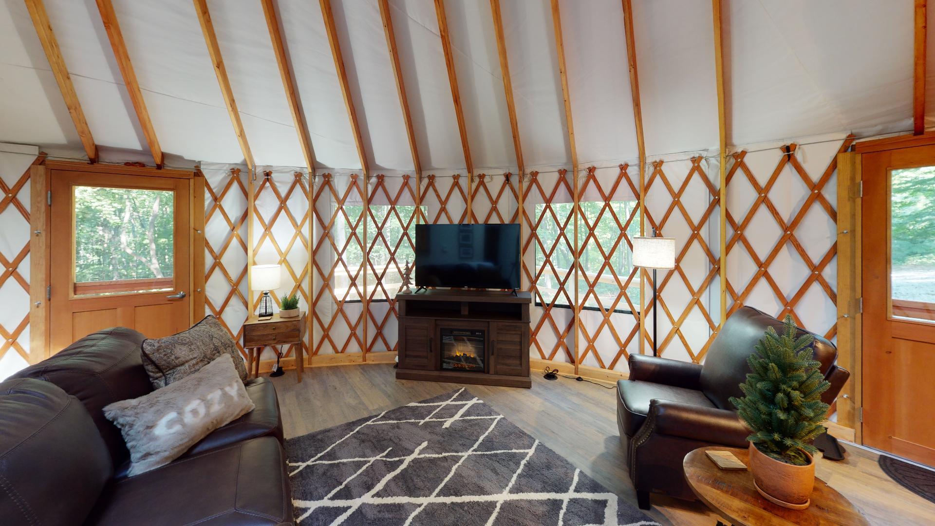 Hocking Hills Yurts Cabins - Hocking Hills Cottages and Cabins