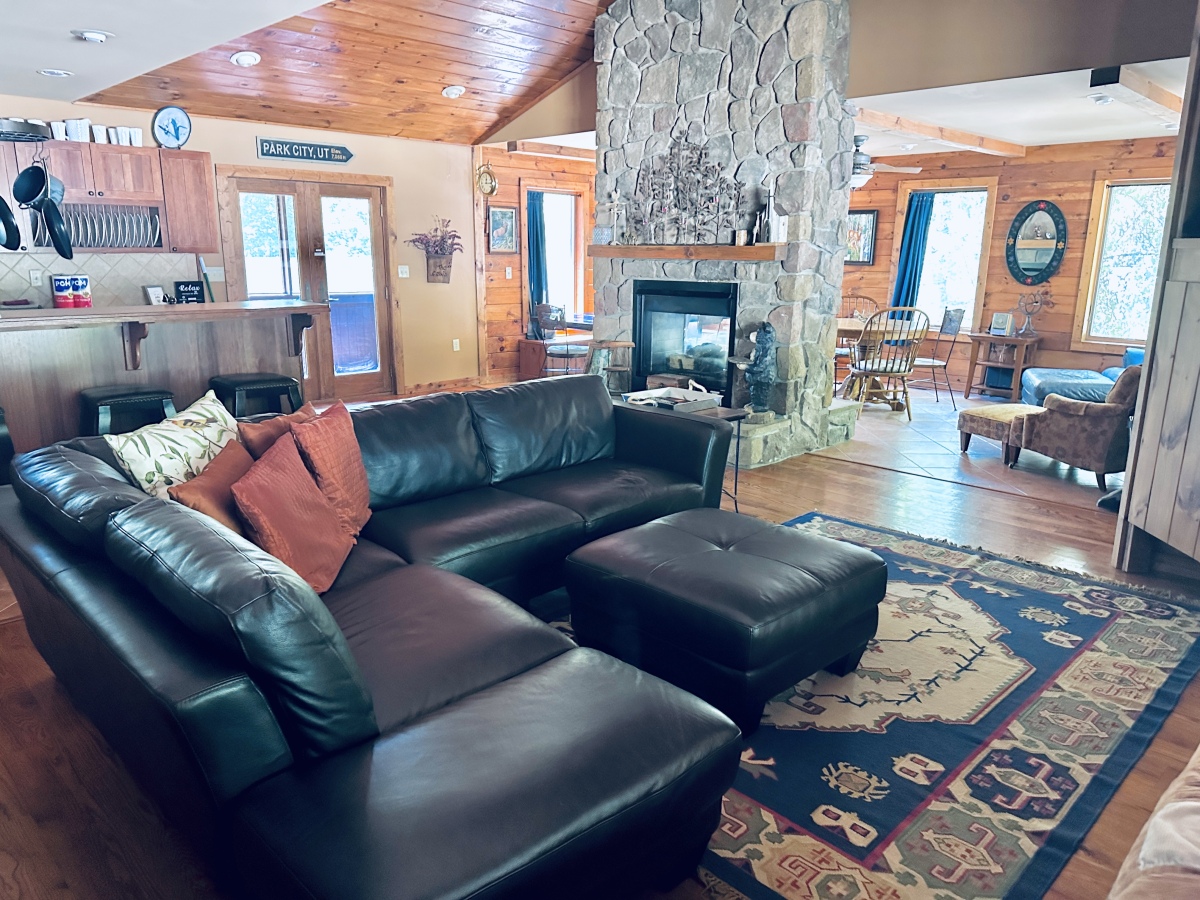 The Heartland Lodge by Hocking Lodging Company