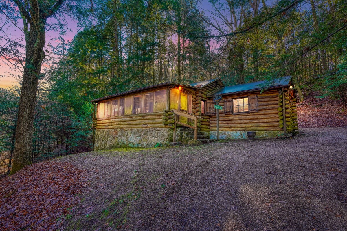 Russell Cabin by Venture in Real Estate