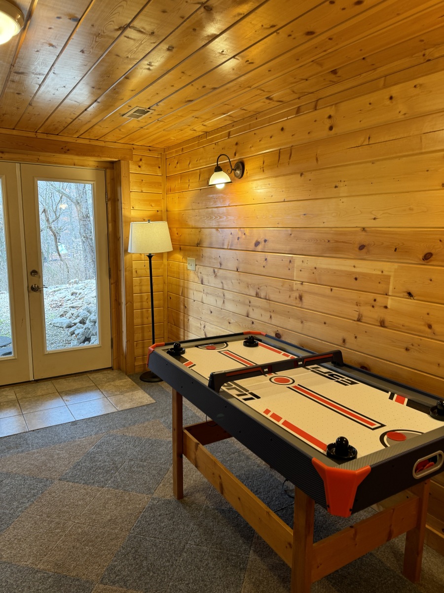 Conner Homestead Lodge by Conner Homestead Lodge and Cabin