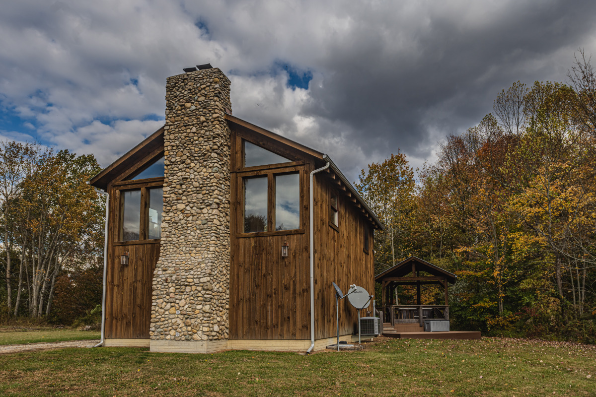 Pumpkin Ridge Resort by Hocking Lodging Company