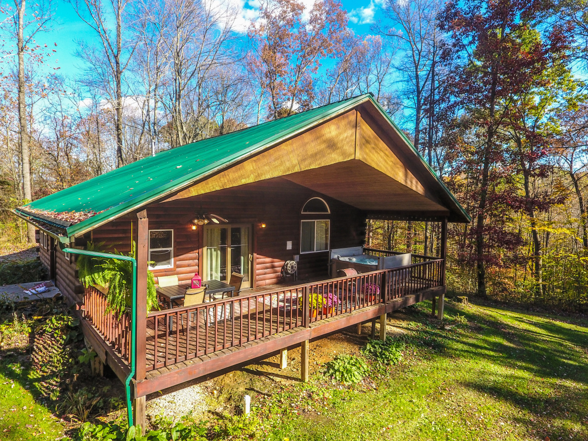 1st Choice Lodging - Forest Edge Cabin by 1st Choice Lodging