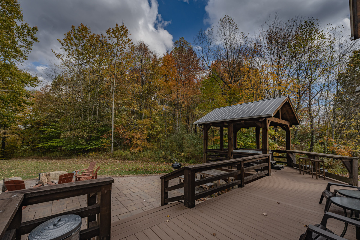 Pumpkin Ridge Resort by Hocking Lodging Company