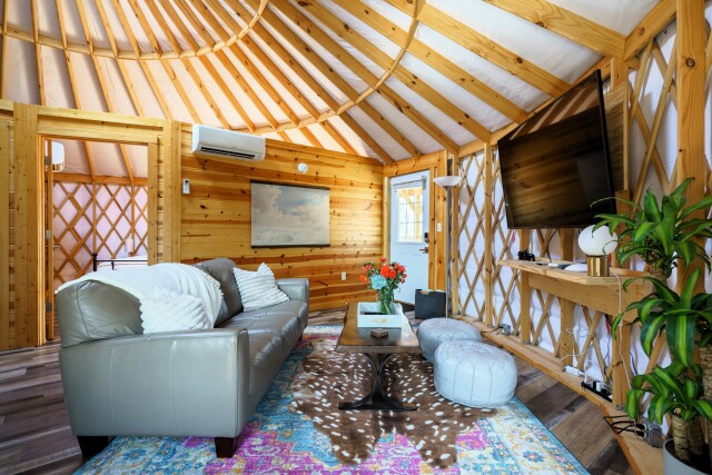 Canopy Ridge Cabins - Hocking Hills Cottages and Cabins