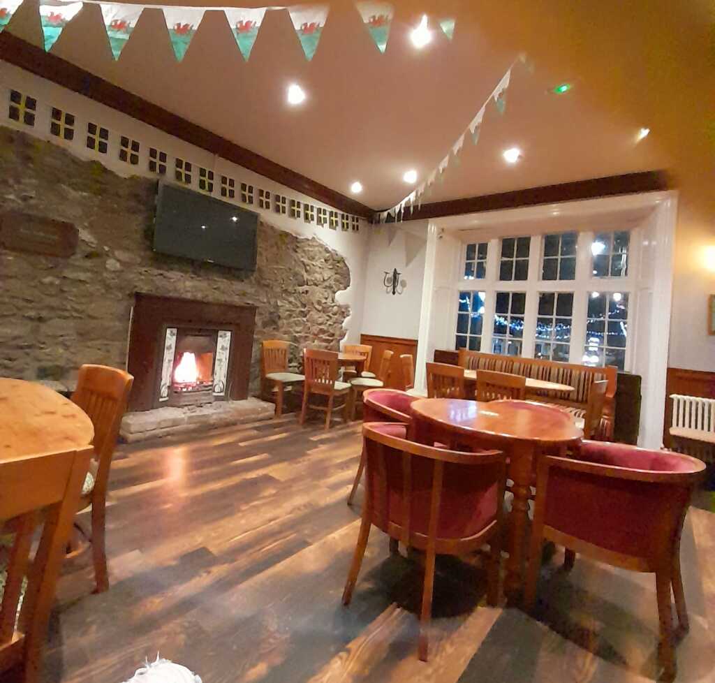 The Bull Hotel, Llangefni | Photos