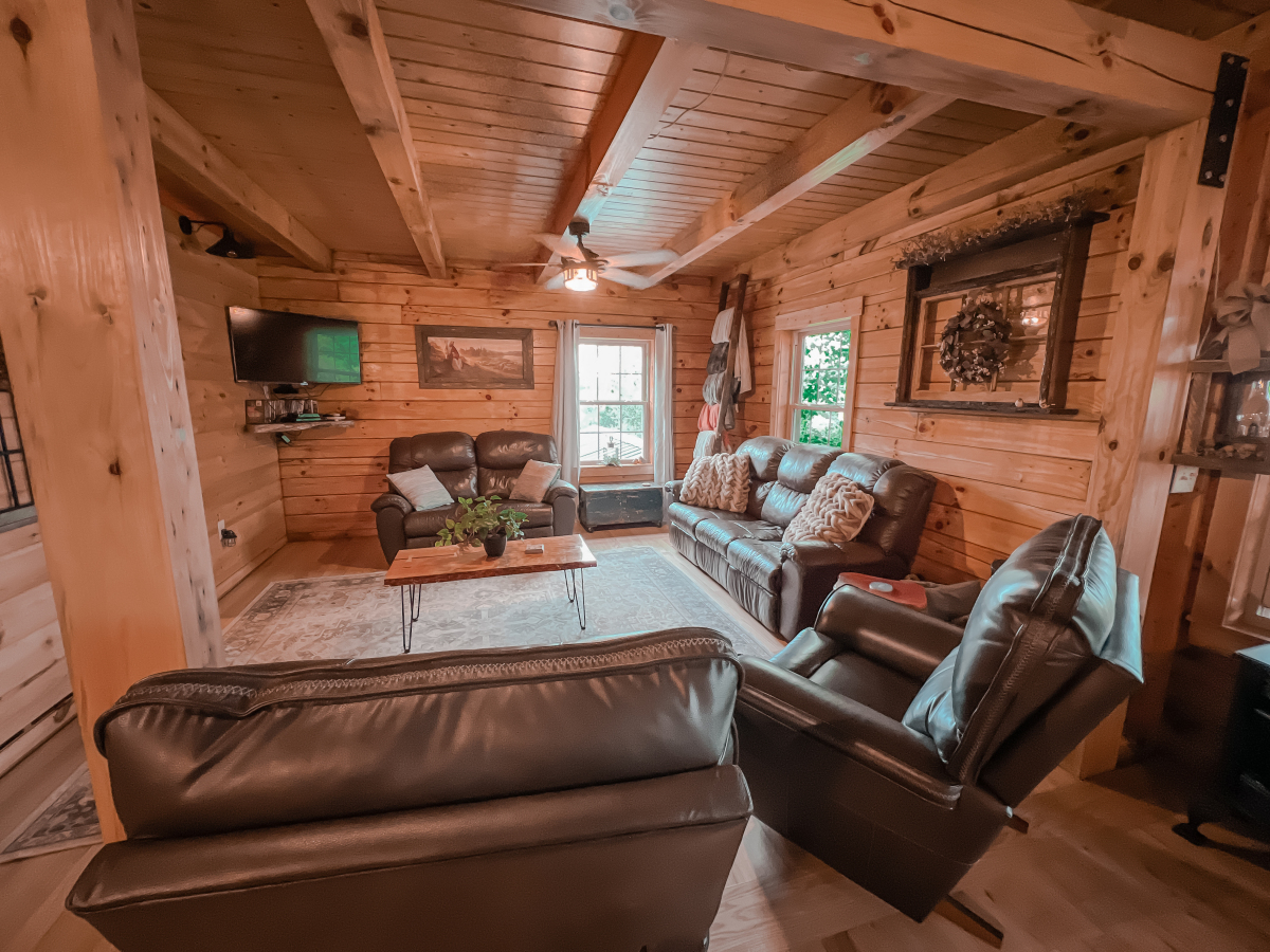 Ash Ridge Lodge - Ash Ridge Cabins by Ash Ridge Cabins