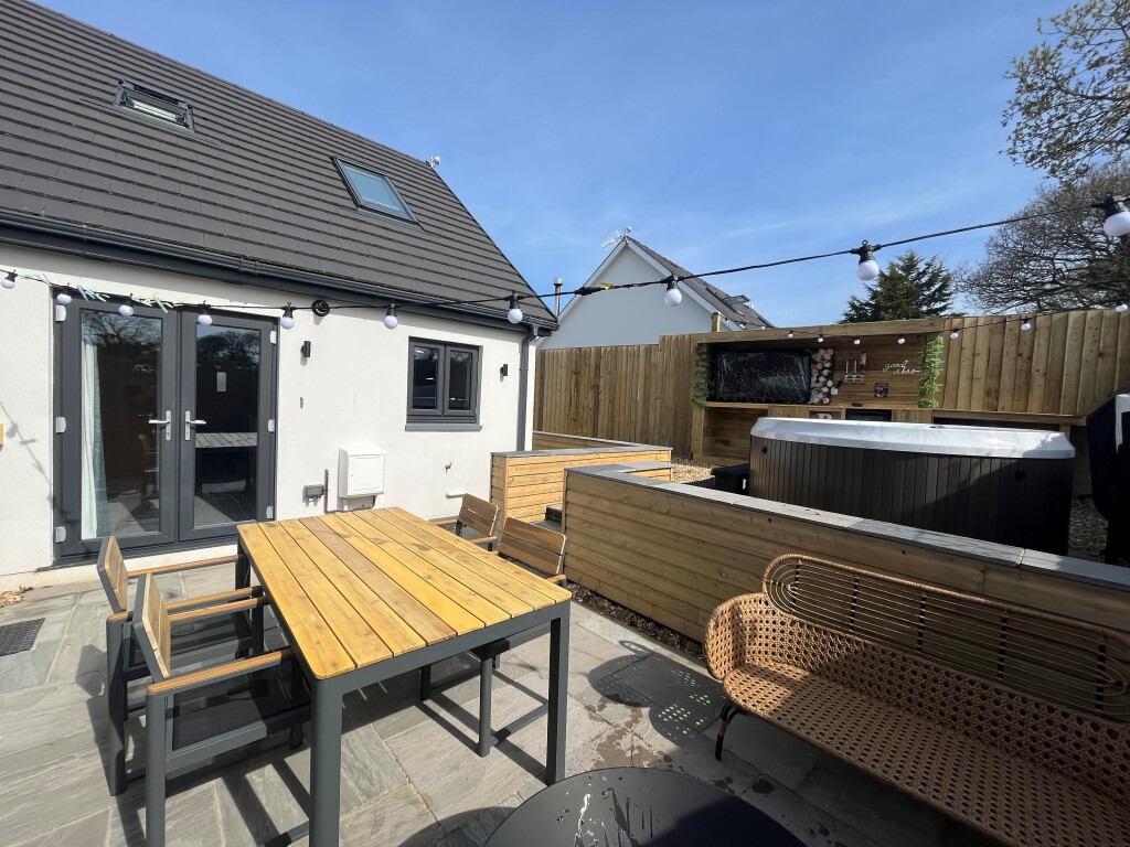 Sycamore Cottage – Redberth Gardens