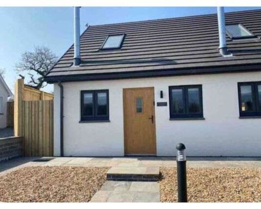 Sycamore Cottage – Redberth Gardens