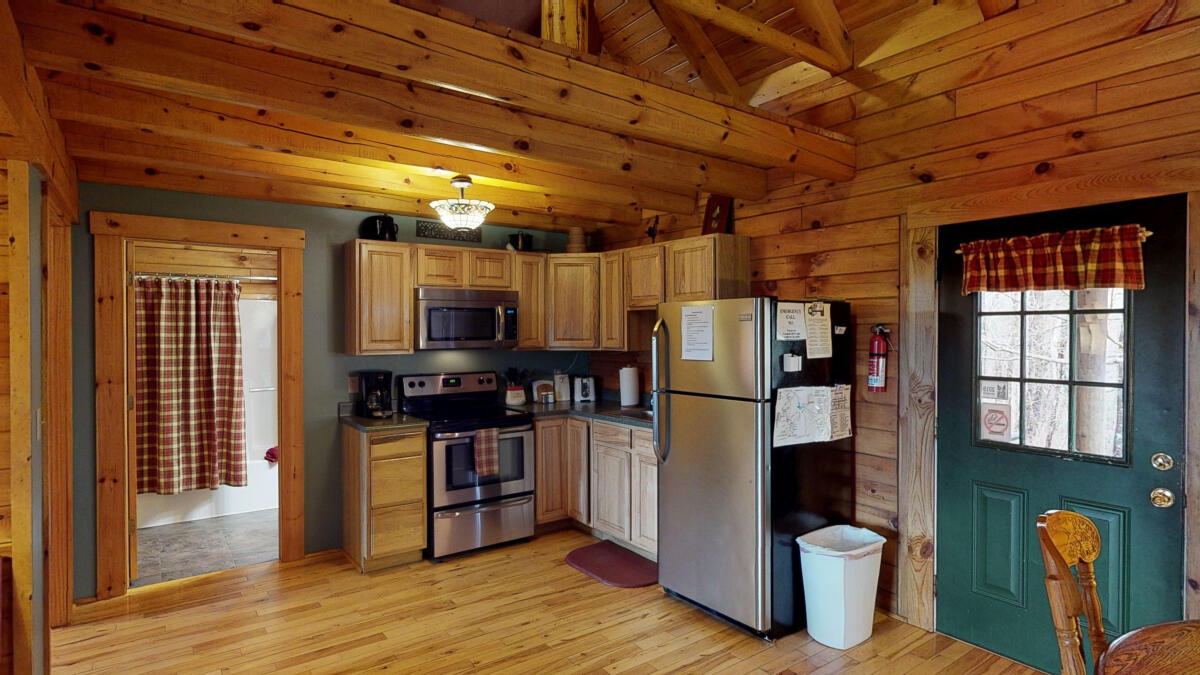 Crooked Mile Cabin - Hocking Hills Cottages and Cabins