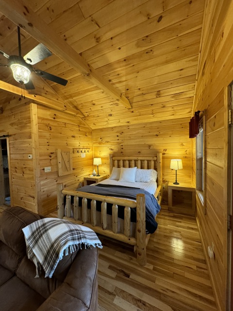 Conner Homestead Lodge and Cabin - Hocking Hills Cottages and Cabins