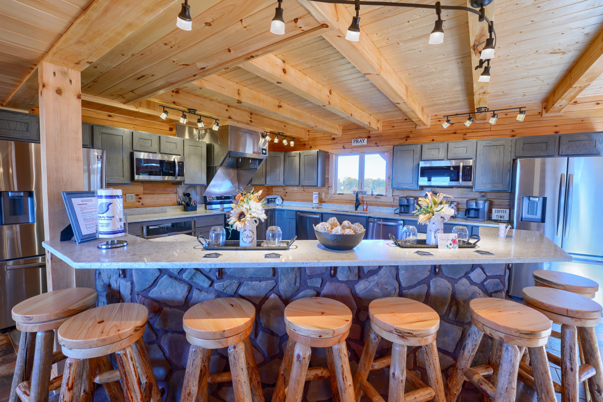 Sunset View Lodge by Hocking Hills Serenity Cabins