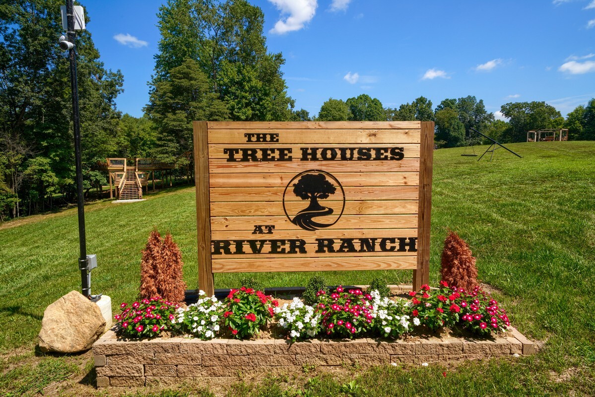 H-The Tree Houses at River Ranch - Double H by The Tree Houses at River ...