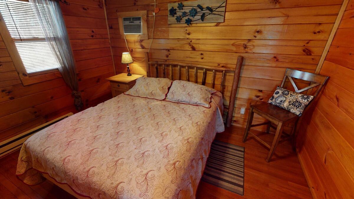 1st Choice Lodging - Forest Edge Cabin by 1st Choice Lodging