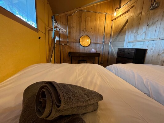 Aladdin Safari Tent – Redberth Gardens