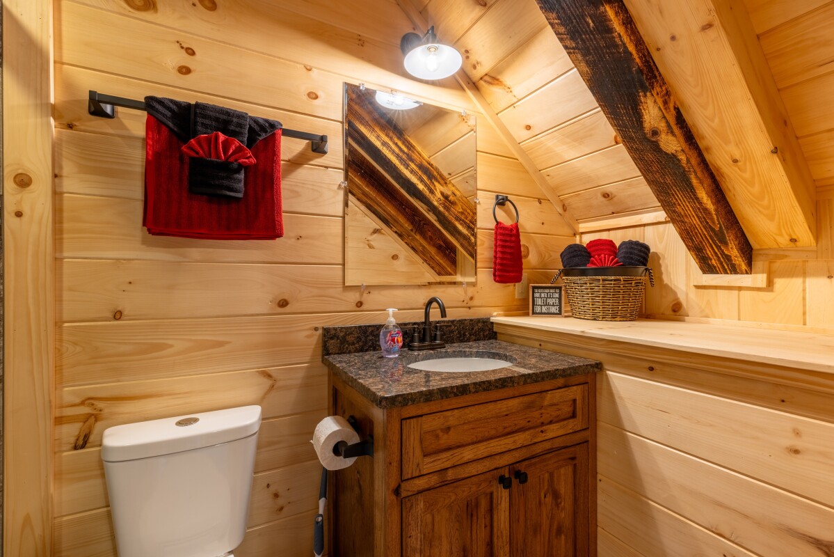 Black Eagle Lodge by Woodland Ridge Lodging