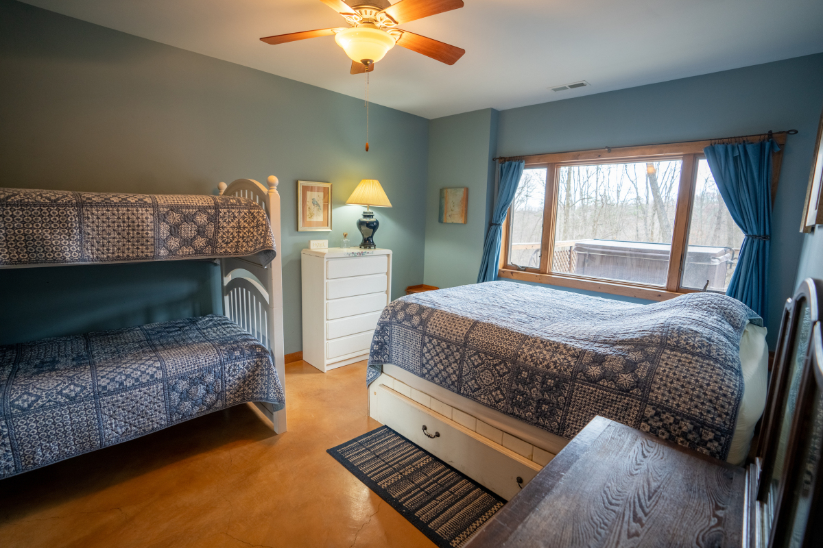 The Heartland Lodge by Hocking Lodging Company