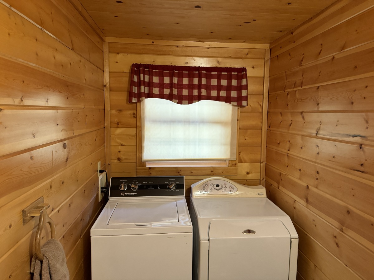 Conner Homestead Lodge by Conner Homestead Lodge and Cabin