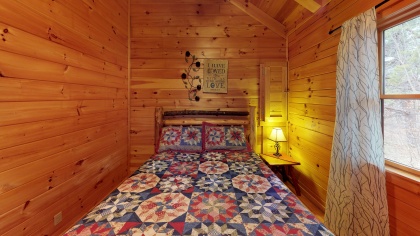 Riley Ridge Cabins - Hocking Hills Cottages and Cabins