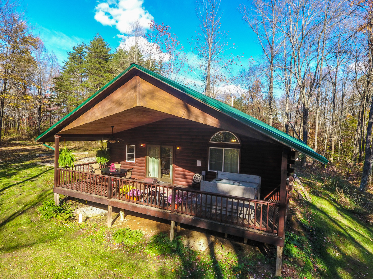 1st Choice Lodging - Forest Edge Cabin by 1st Choice Lodging