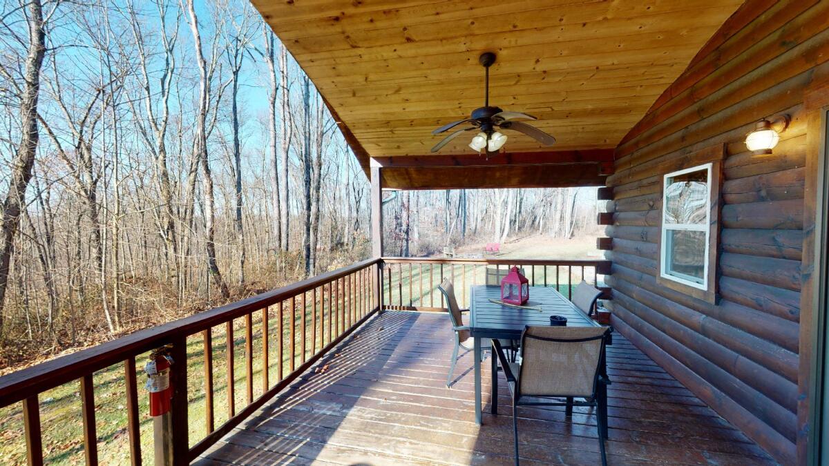 1st Choice Lodging - Forest Edge Cabin by 1st Choice Lodging