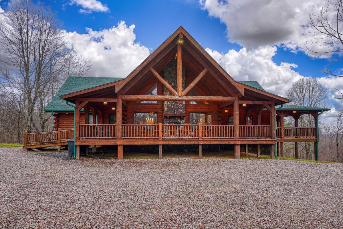 Hocking Lodging Company - Hocking Hills Lodges