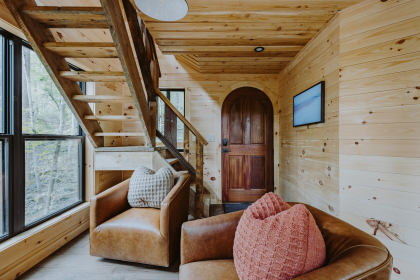Hocking Hills Treehouse Cabins - Hocking Hills Cottages and Cabins