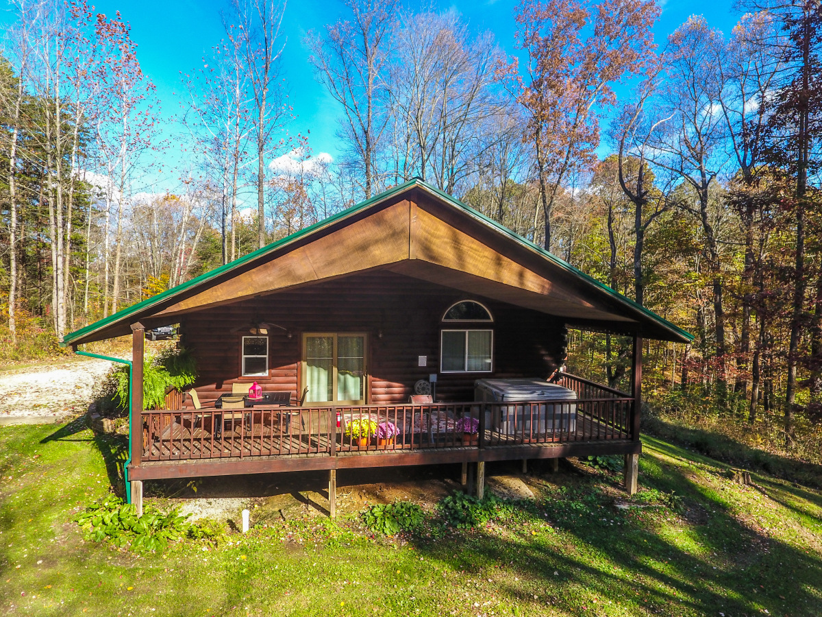 1st Choice Lodging - Forest Edge Cabin by 1st Choice Lodging