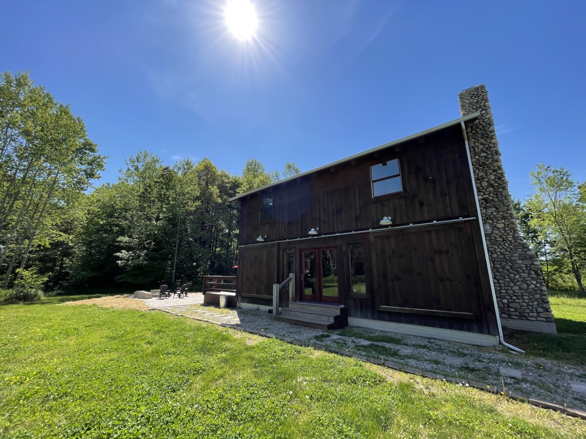 Pumpkin Ridge Resort by Hocking Lodging Company