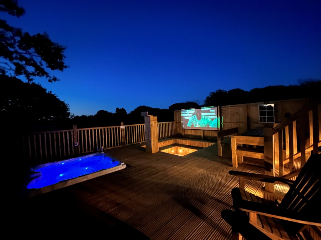 Aladdin Safari Tent – Redberth Gardens