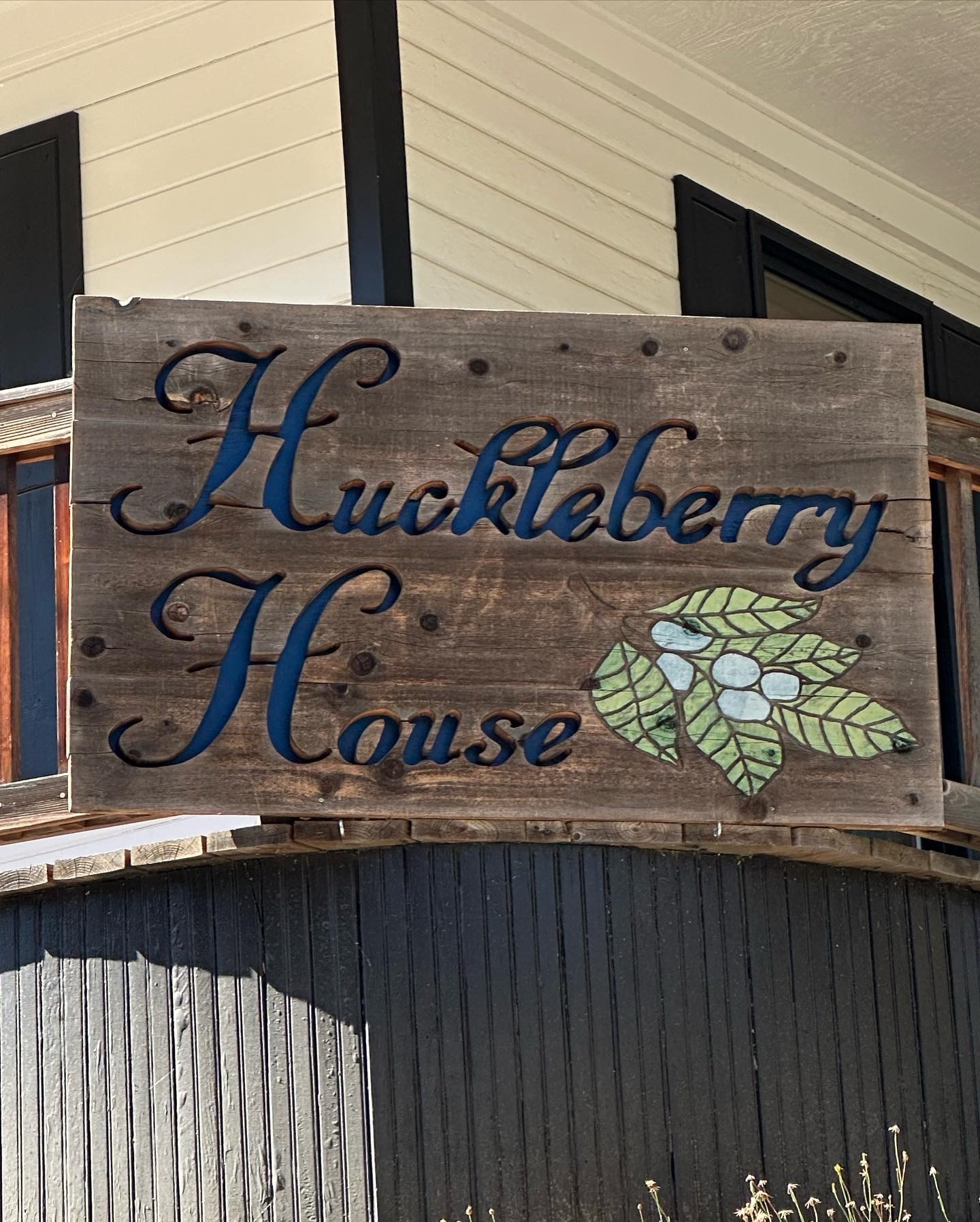 Huckleberry House, Roslyn | Homepage