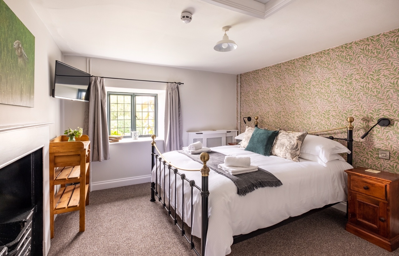 The Bell At Sapperton, Cirencester | Rooms