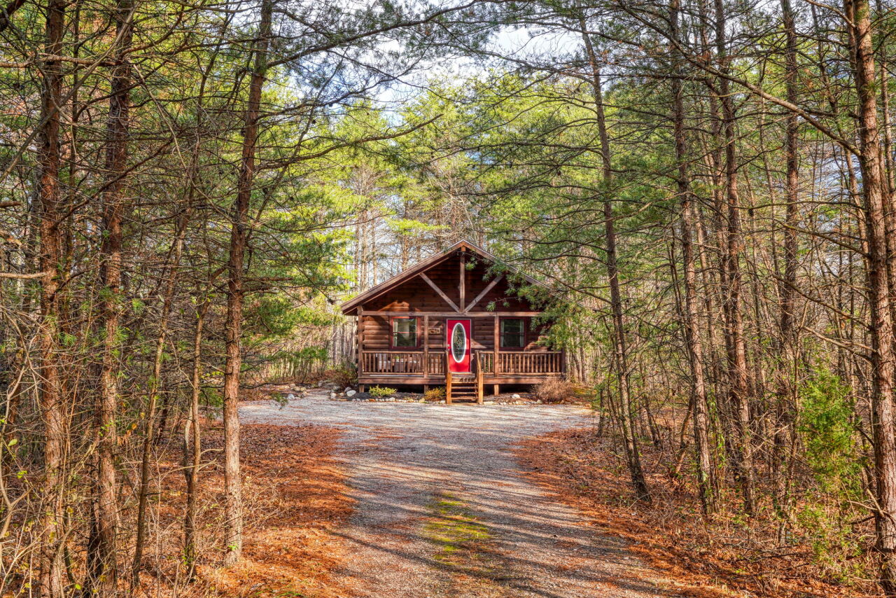 Riley Ridge Cabins - Sugar Bear, Logan, United States - Hockinghills