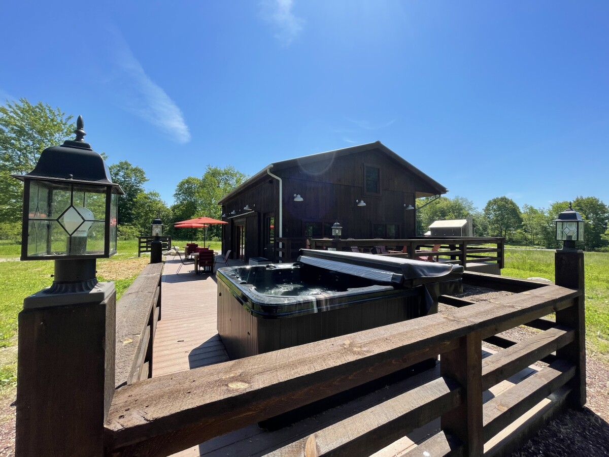 Pumpkin Ridge Resort by Hocking Lodging Company